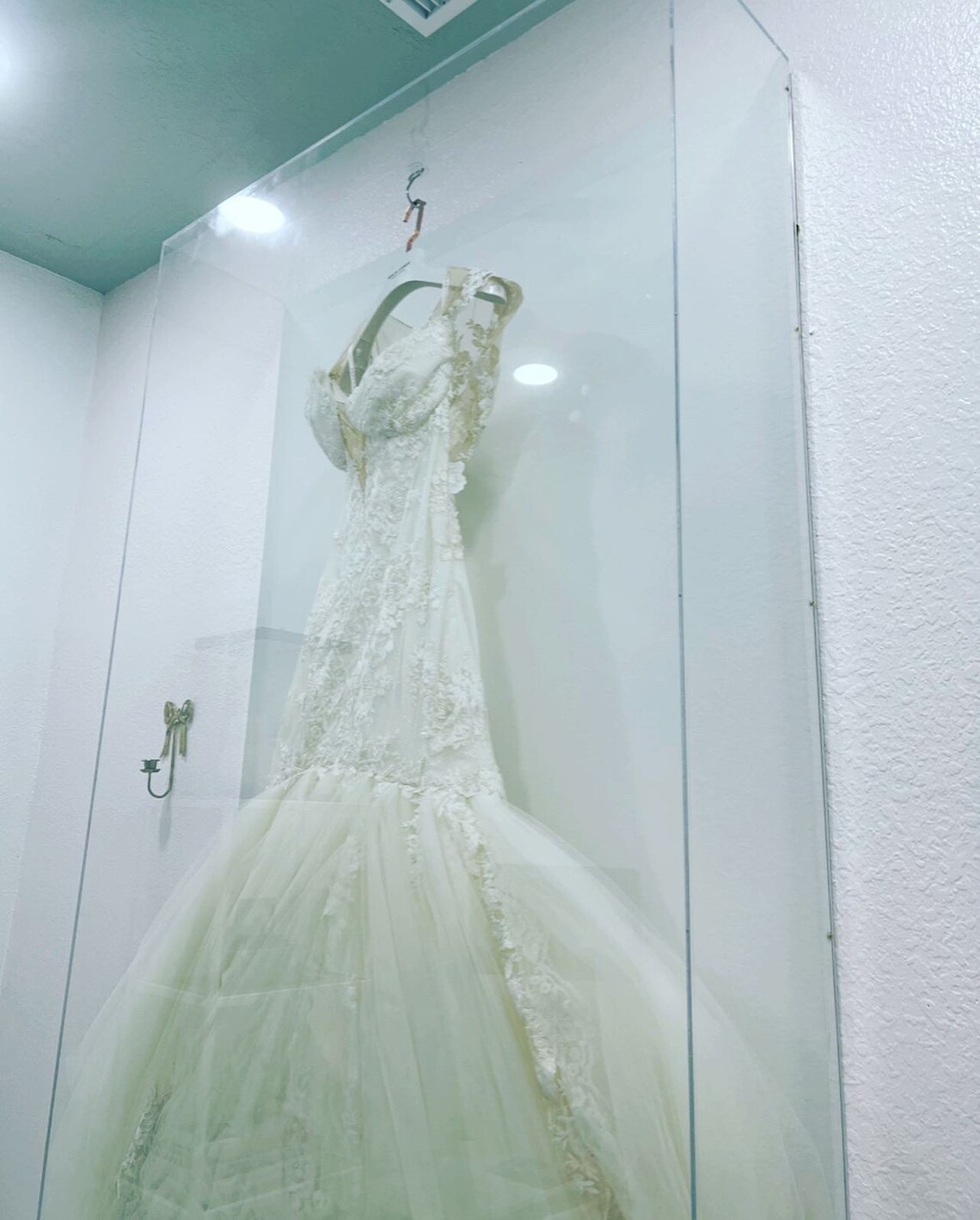 Acrylic Wedding Dress Frame With a White Canvas Backing - Etsy