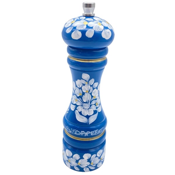 Vintage Pepper Mill - Etsy