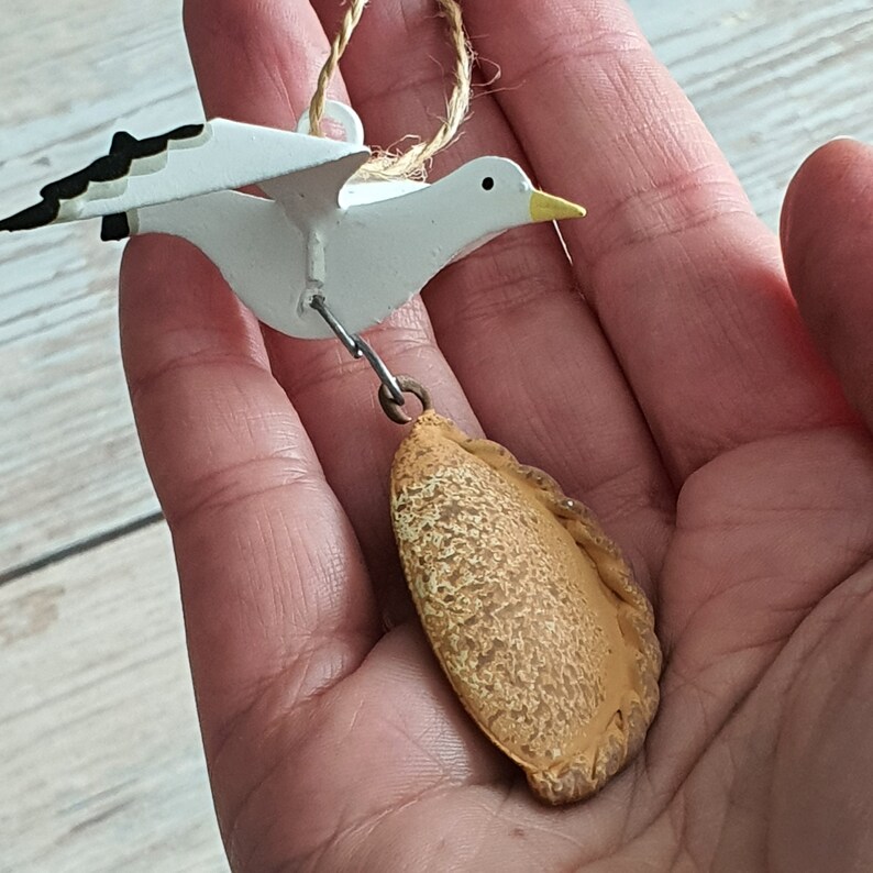 Seagull Stealing Pasty by Shoeless Joe / Seagull Pasty - Etsy UK