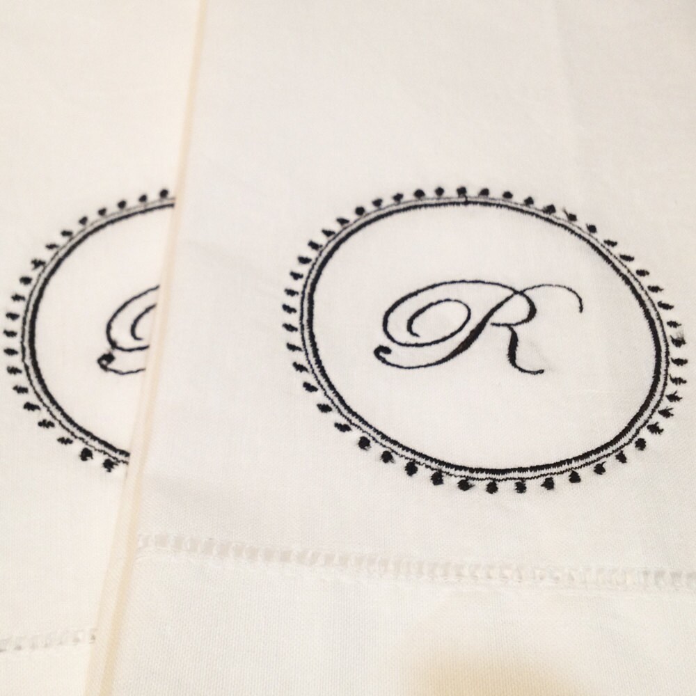 Elegant modern modern single initial monogram. Great monogram | Etsy