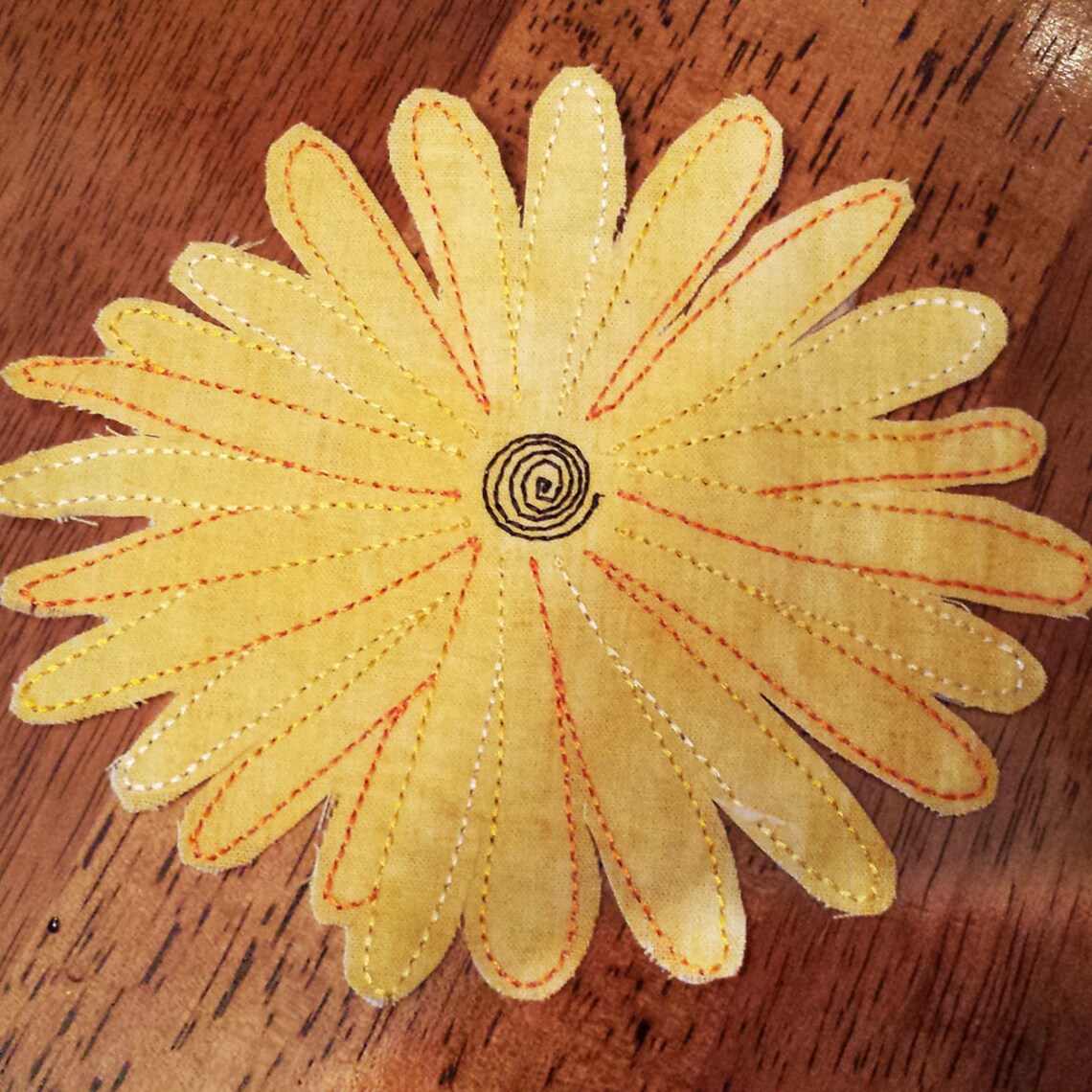 Simple, Quick and Cute Scribble Daisy Applique Design in 3 Sizes ...