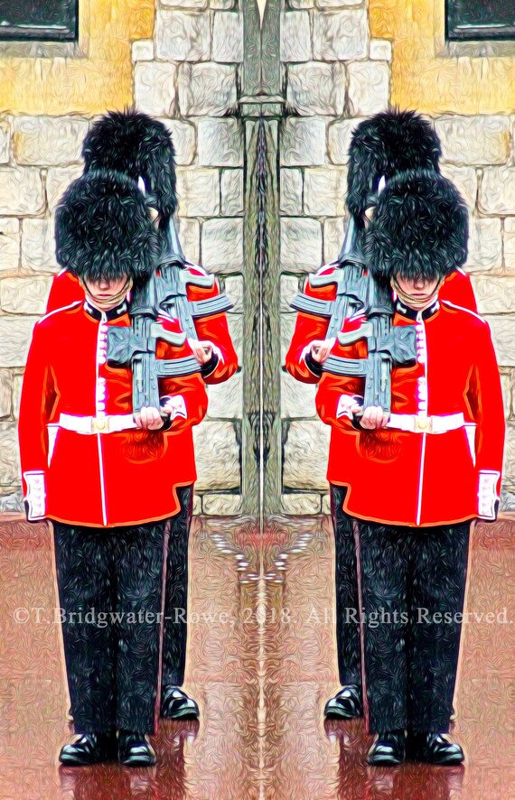 Queen's Guard Art on Canvas Canvas Wall Art London Wall | Etsy