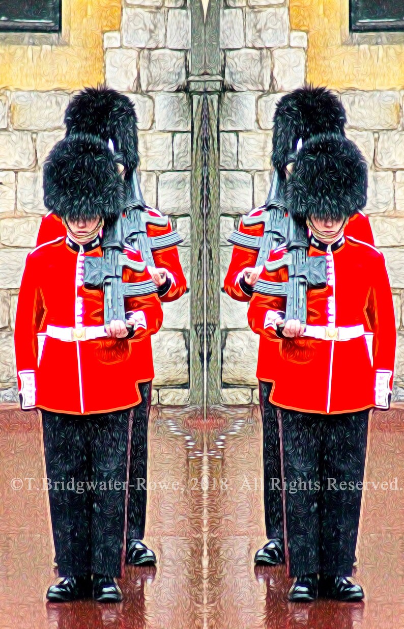 Queen's Guard Art on Canvas Canvas Wall Art London Wall - Etsy