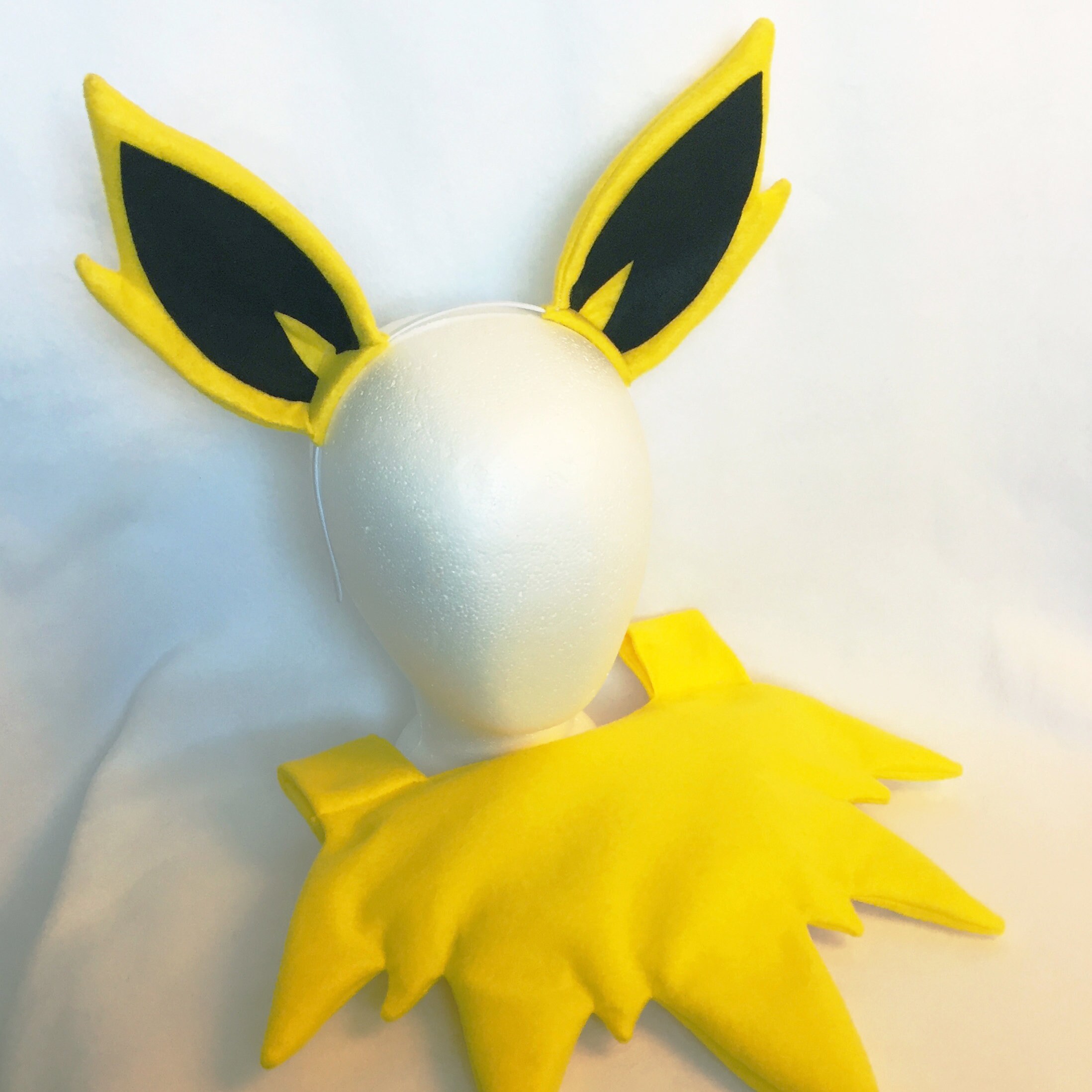 Jolteon Cosplay