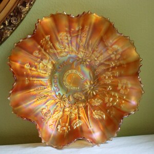 Vintage Carnival Glass Bowl. Rays Pattern and Crimped Edge Bowl. Candy ...