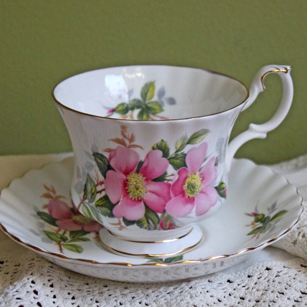 Red Rose Tea Cup - Etsy