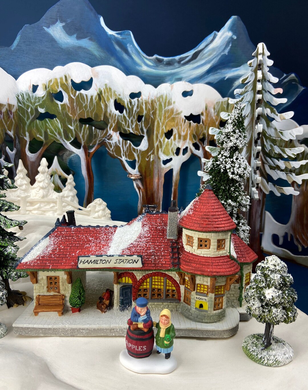 Lemax Train Station. Porcelain Hamilton Train Station. Illuminated ...