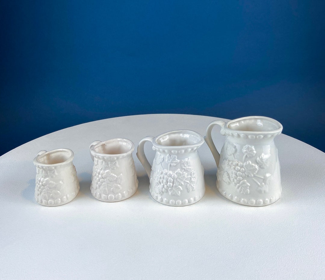 Vintage Ceramic Measuring Cups. Set of 4, White With 3-D Grapes & Vines ...