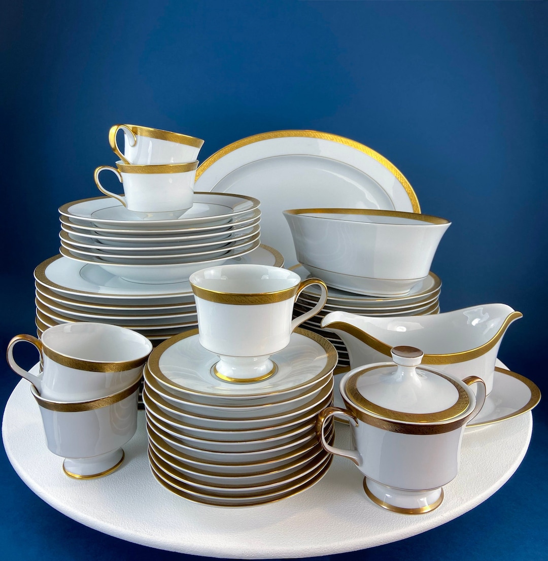 White & Gold Dish Set. Wedding Band China. Sango Spun Gold. Dinner ...