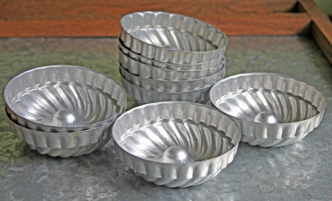 Vintage Small Baking Pans or Jelly Forms. Set of Nine. - Etsy