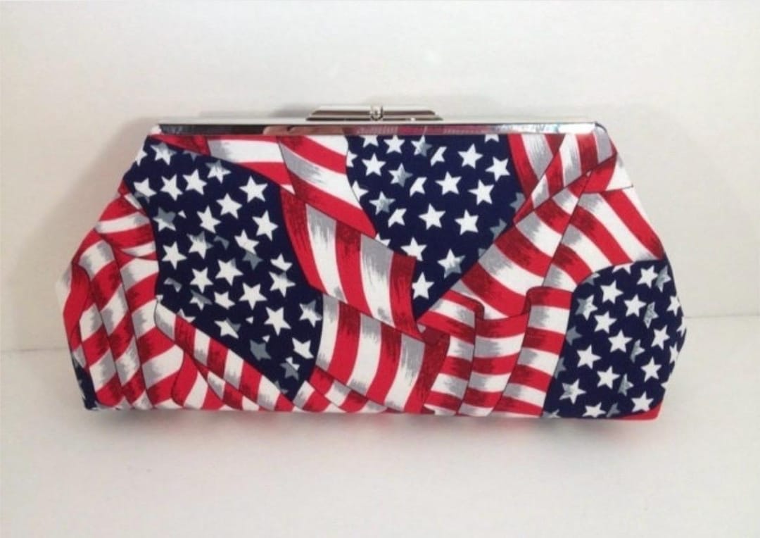 American Flag Clutch Purse With Silver Tone Finish Snap Close Frame ...