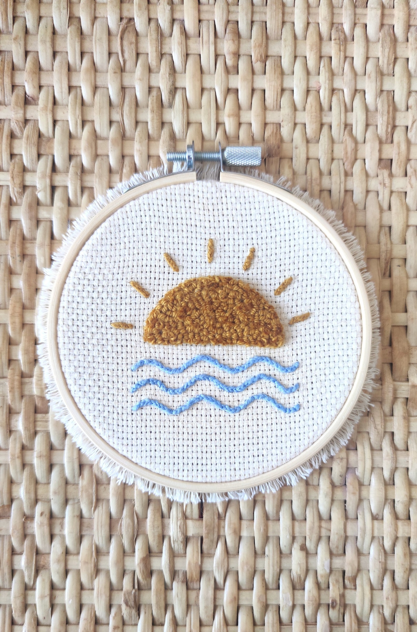 Sunset Wall Embroidery - Punch Needle - Souvenirs De Vacances ...