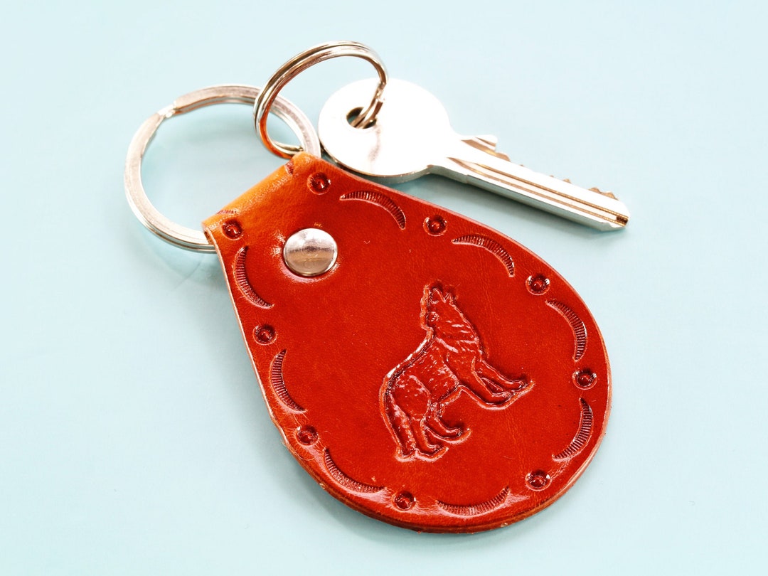 Hand Tooled Leather Wolf Keychain: Handmade Key Fob Gift - Etsy