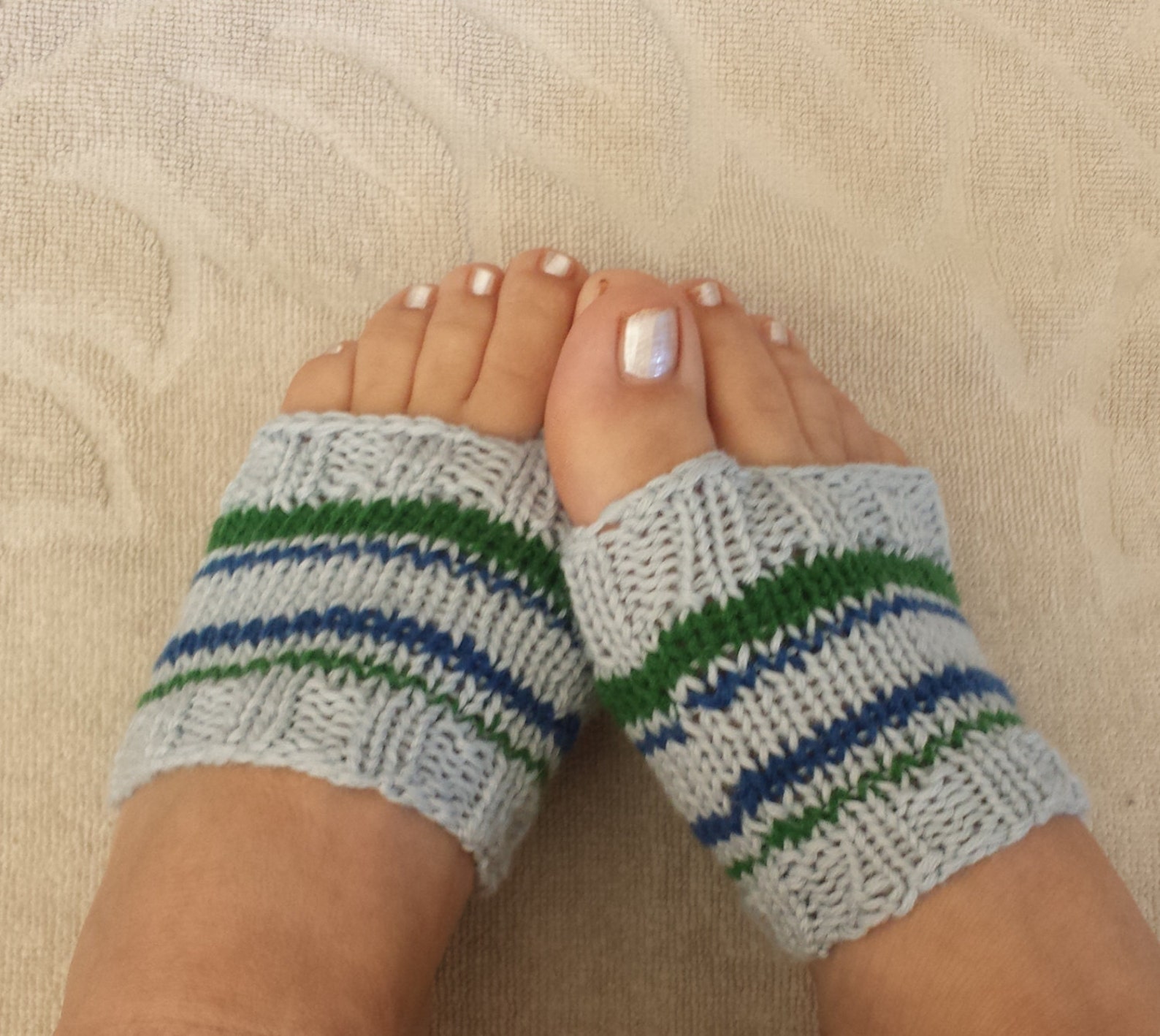 KNITTING PATTERN, Flip Flop Socks Pattern, Soft Feet Savers Pattern ...