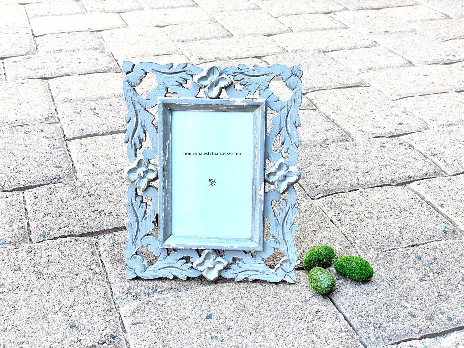 Square Handcarved Wood Picture Frame. Vintage. Holds 4x4 | Etsy