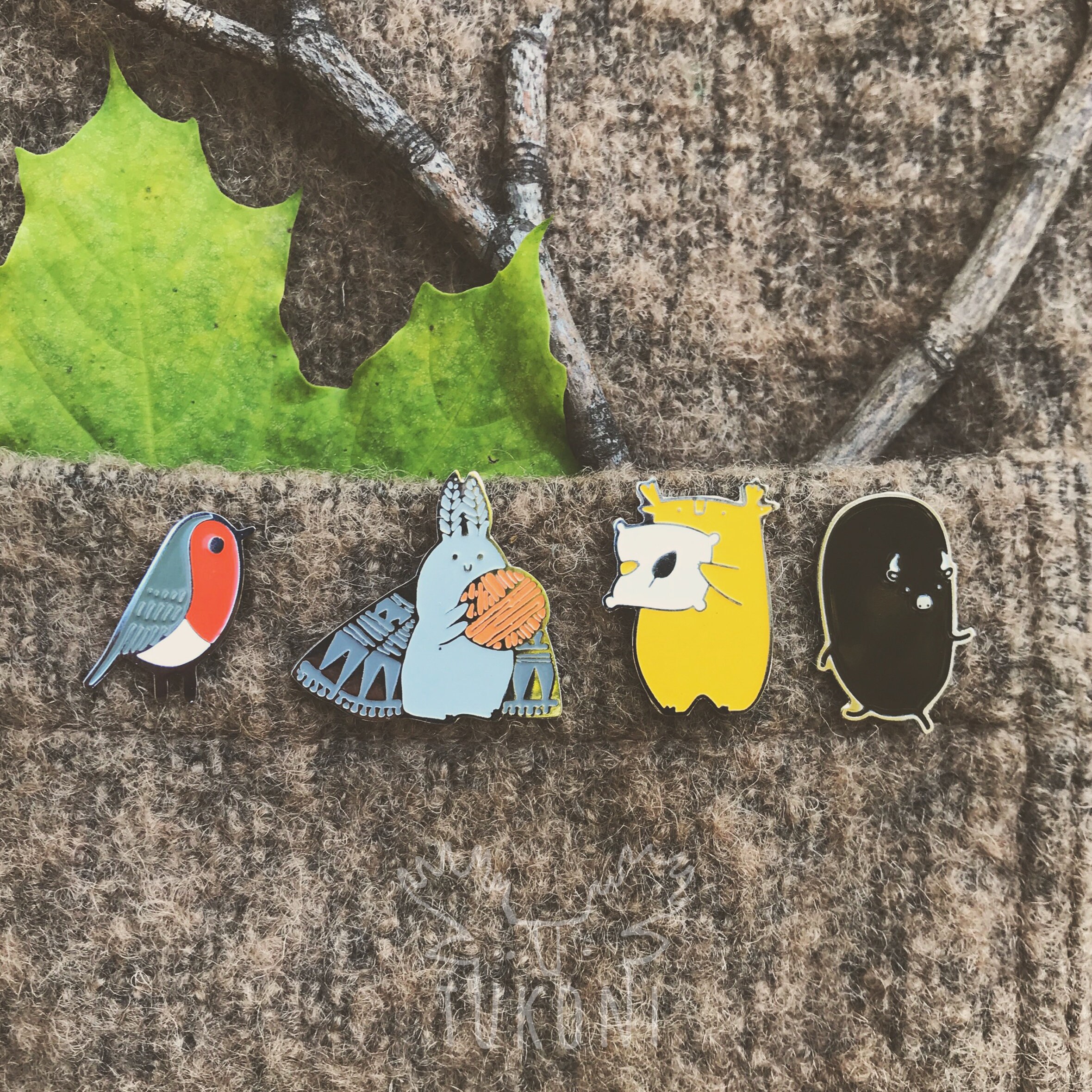 Easter Pin Robin Enamel Pin Redbreast Pin Cute Bird Pin | Etsy