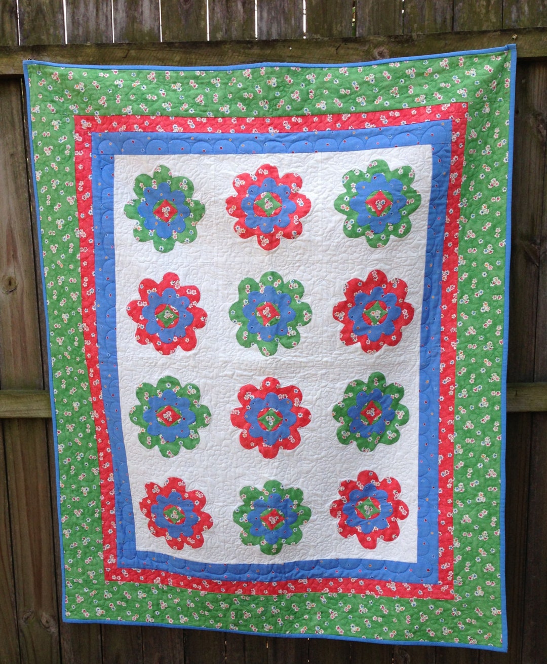 Traditional Applique Quilt With a Cottage Feel - Etsy