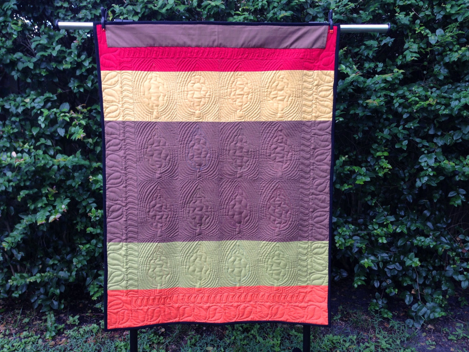 Bright, Modern Leaves Quilt, Wall Hanging - Etsy