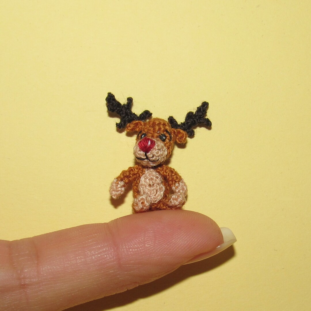 Micro Reindeer - Tiny Miniature Reindeer Christmas Reindeer Christmas ...