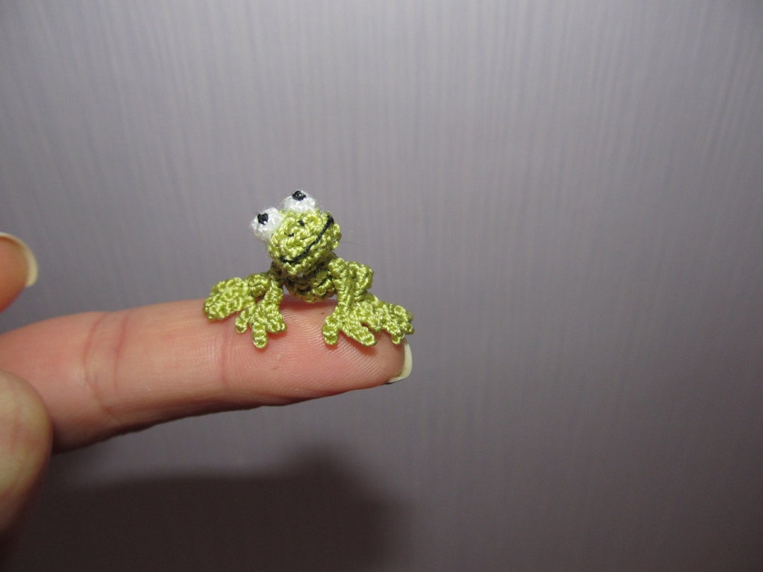 Miniature Frog Mini Crochet Frog Small Green Frog Miniature Froggy ...