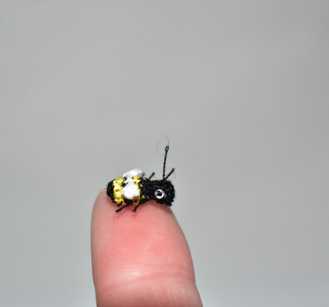 Miniature Bumble Bee Micro Bee Crochet Bee Miniature Crochet Animals Dollhouse Miniatures ...