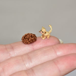 EXTREMELY MICRO CAT 10mm Tiny Crochet Cat Amigurumi Dollhouse Toy ...