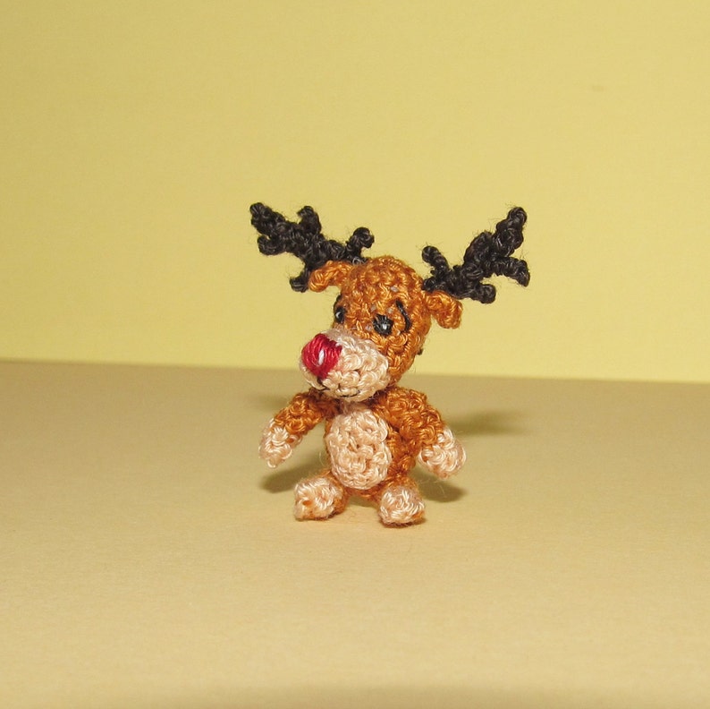 Micro Reindeer - Tiny Miniature Reindeer Christmas Reindeer Christmas ...