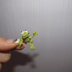 Miniature Frog Mini Crochet Frog Small Green Frog Miniature Froggy ...