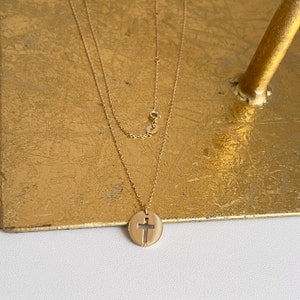 14KT Yellow Gold Round Disc Cross Cut-out Pendant Chain Necklace 16~ 18 ...