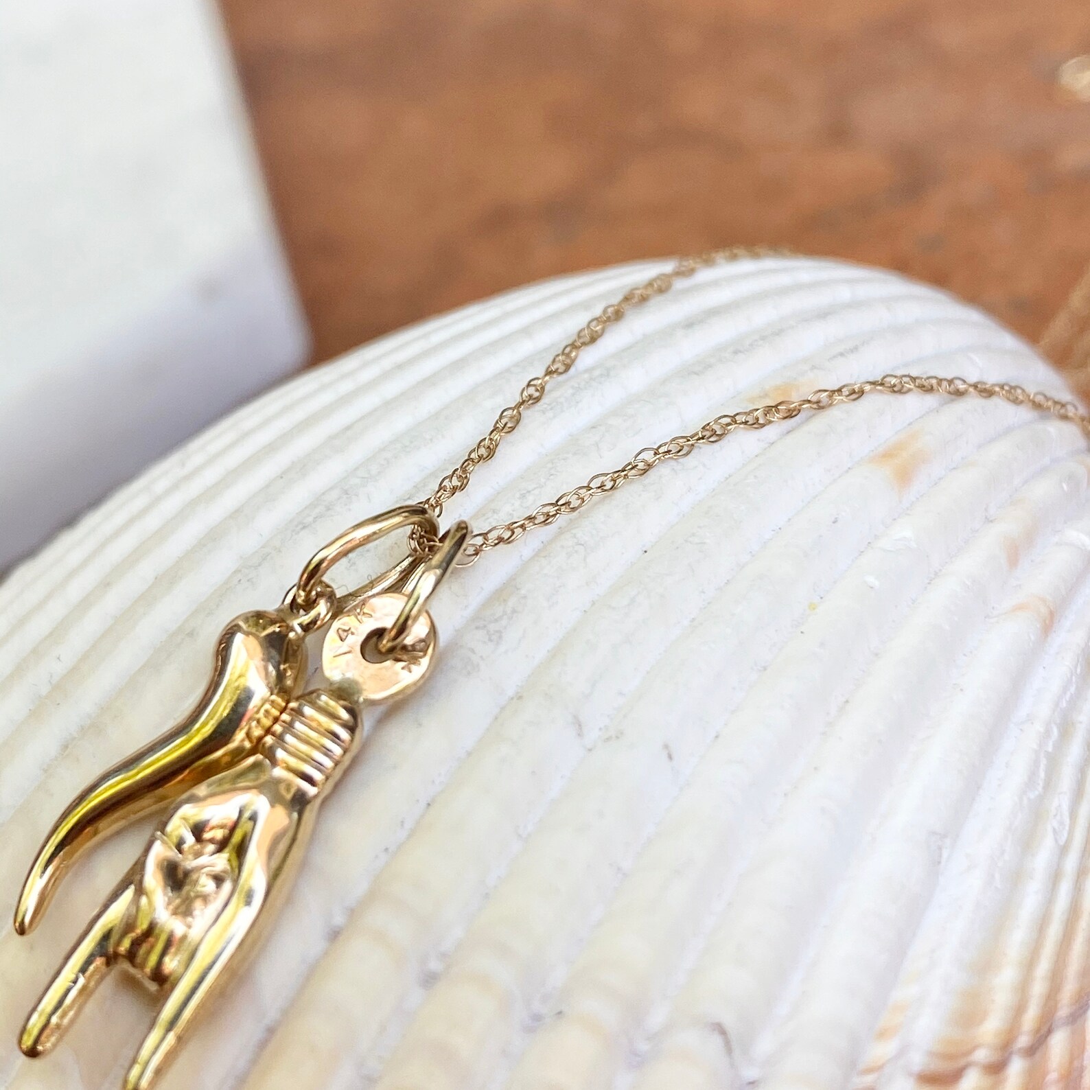 10KT Yellow Gold Italian Mano Cornuto + Horn Corno Pendant Charms Chain ...