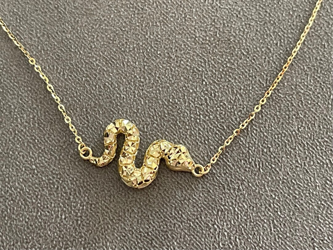 14KT Yellow Gold Shiny Diamond Cut Serpent Snake Pendant Slide on Chain ...