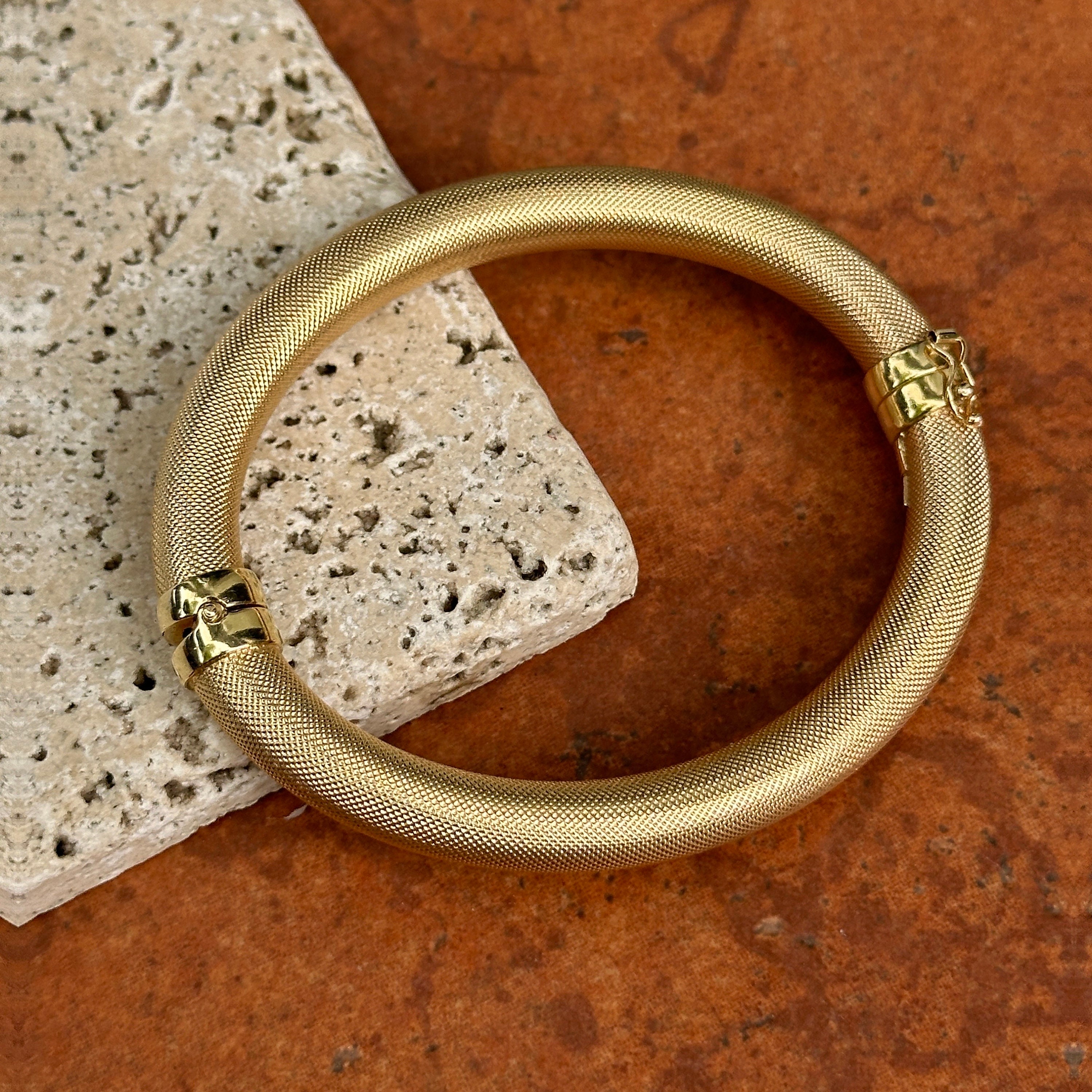Estate Vintage 14KT Yellow Gold Mesh Design Bangle Bracelet 8mm Wide ...