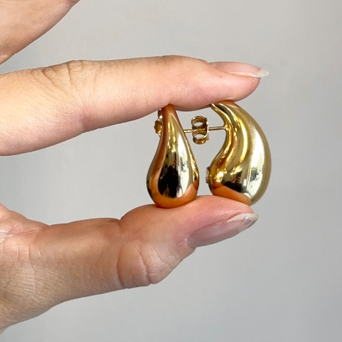 14KT Yellow Gold Tapered + Chunky Puffed Teardrop 3D Drop Post Earrings ...
