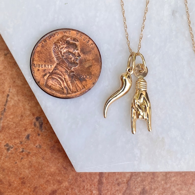 10KT Yellow Gold Italian Mano Cornuto + Horn Corno Pendant Charms Chain ...