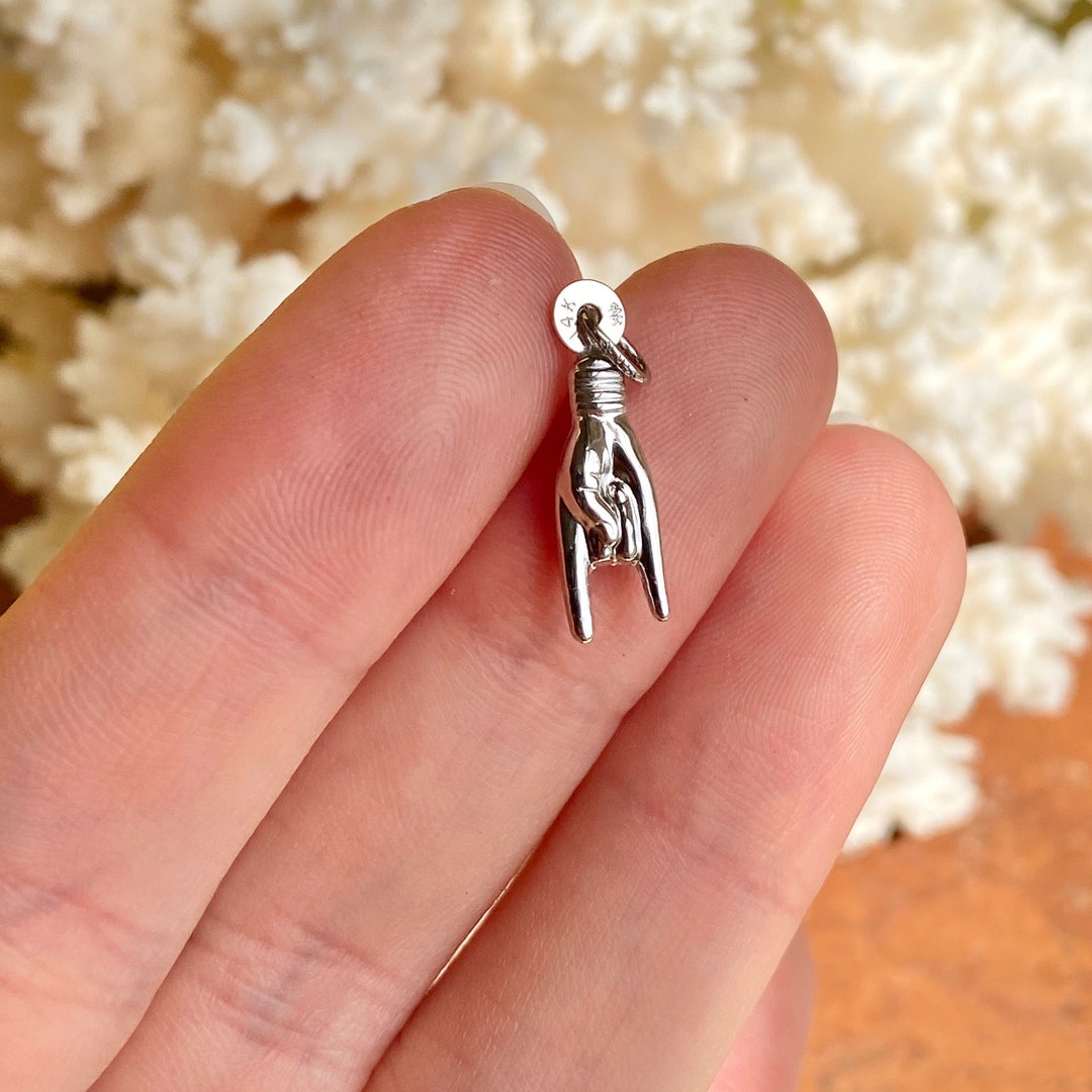 14KT White Gold 3D Italian Mano Cornuto Hand Symbol Good Luck Pendant ...