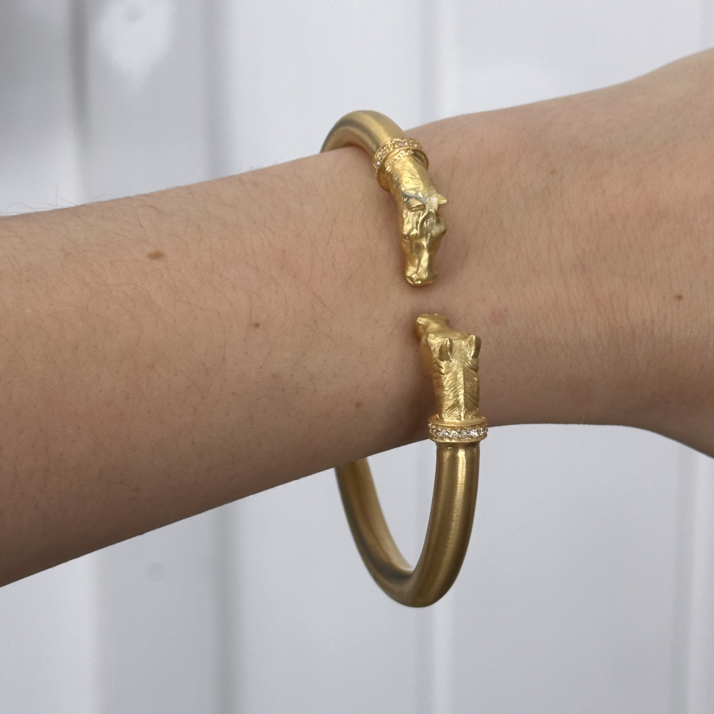 Vintage 14KT Yellow Gold Horse Head End Caps Cuff Bangle Bracelet Matte ...