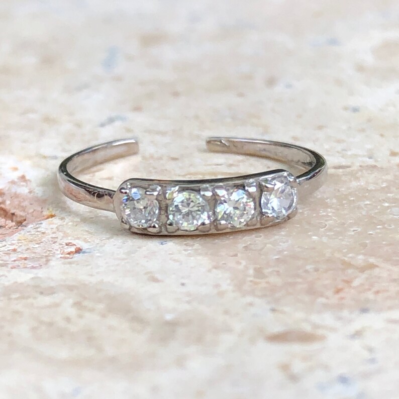 14KT White Gold & Stones TOE Ring Adjustable One Size NEW Thin - Etsy
