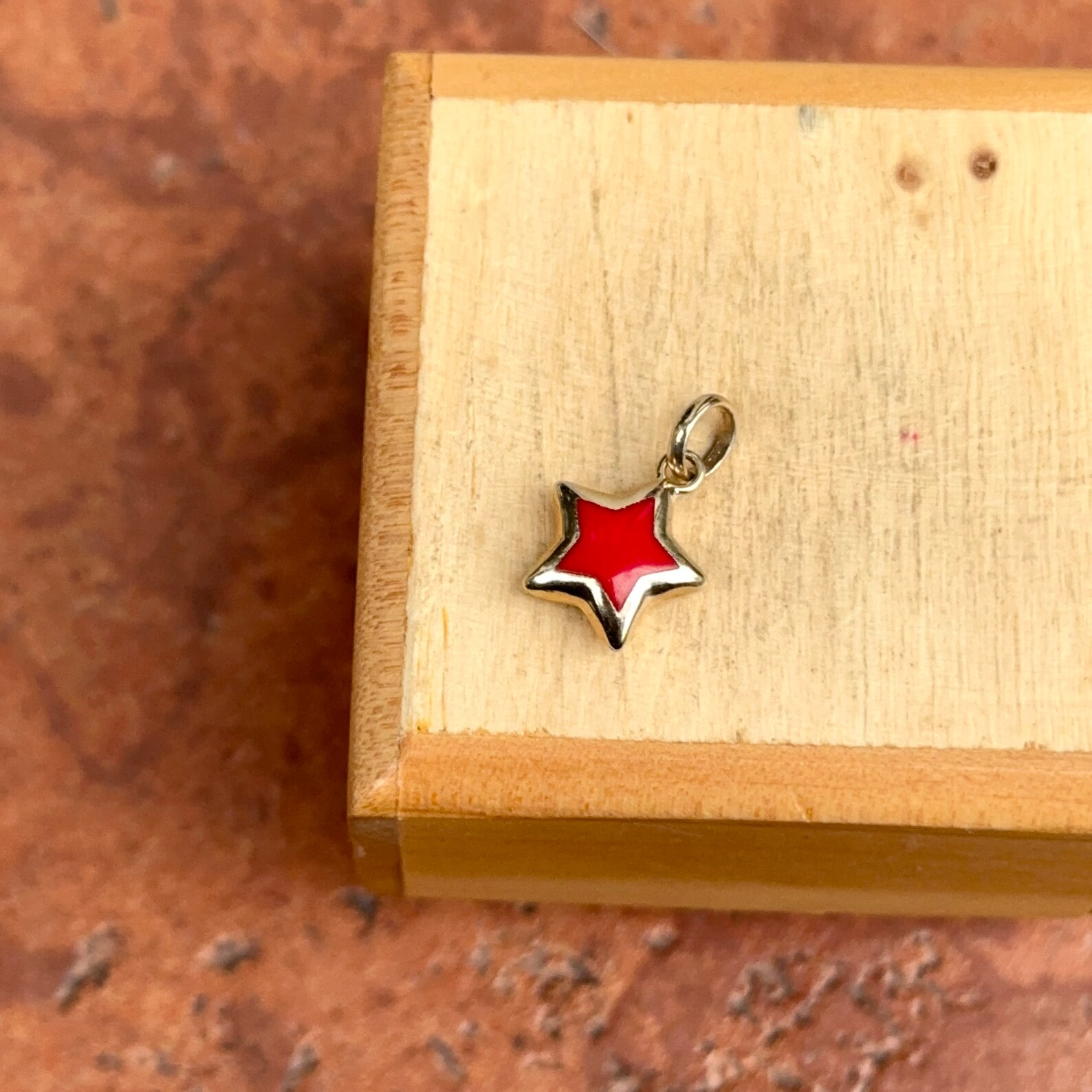 14KT Yellow Gold Puffed Star Red Enamel Inlayed Pendant Charm NEW Small ...