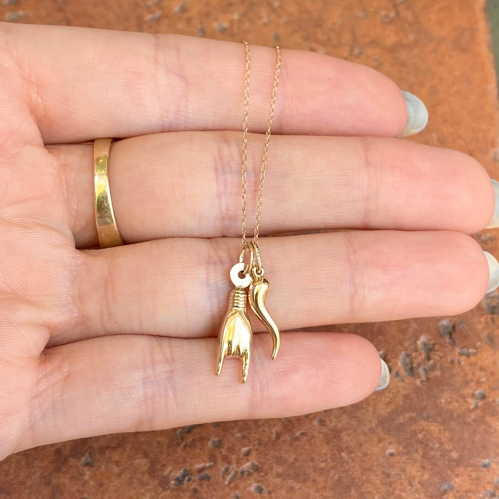 10KT Yellow Gold Italian Mano Cornuto + Horn Corno Pendant Charms Chain ...