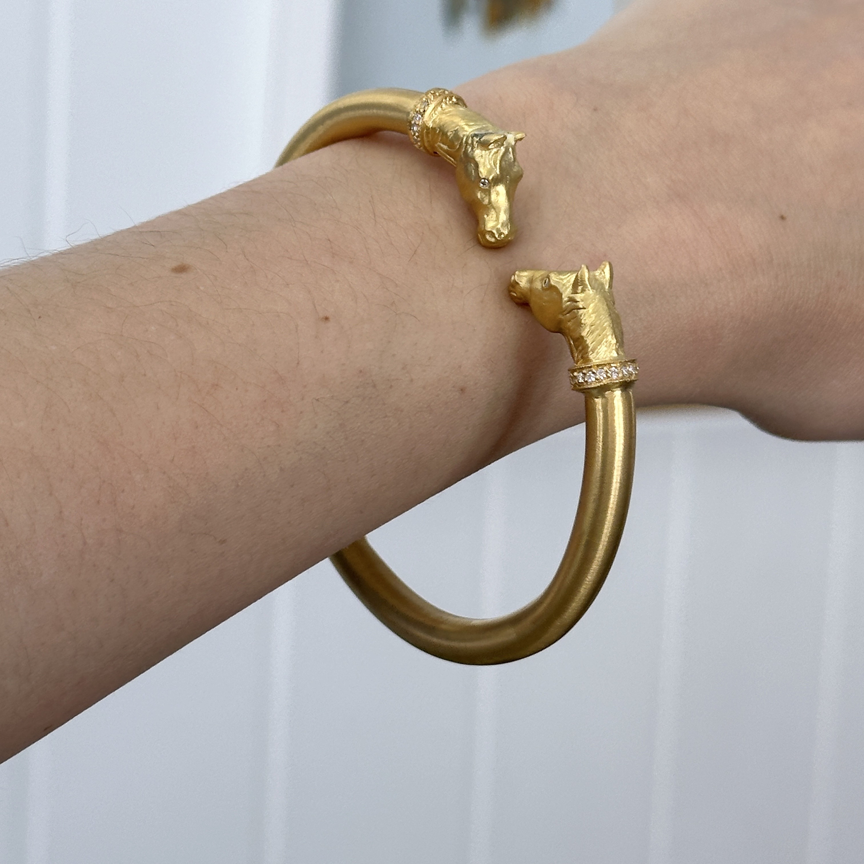 Vintage 14KT Yellow Gold Horse Head End Caps Cuff Bangle Bracelet Matte ...