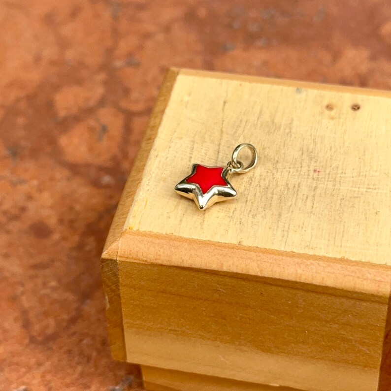 14KT Yellow Gold Puffed Star Red Enamel Inlayed Pendant Charm NEW Small ...