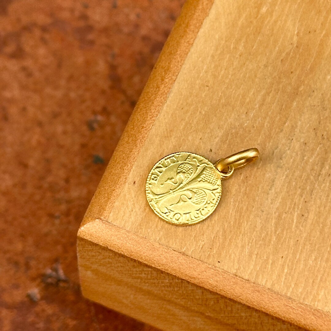 14KT Yellow Gold Florin Coin Reversible Matte Medal Pendant Charm 10mm ...