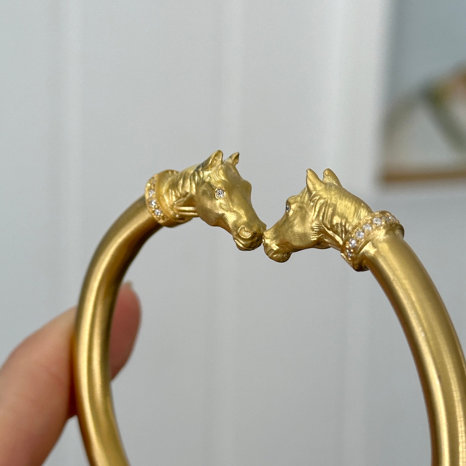 Vintage 14KT Yellow Gold Horse Head End Caps Cuff Bangle Bracelet Matte ...