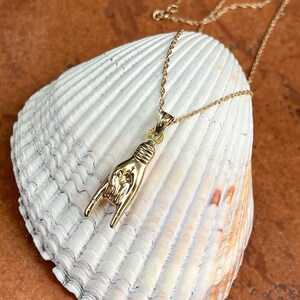 10KT Yellow Gold 3D Italian Mano Cornuto Hand Symbol Good Luck Pendant ...