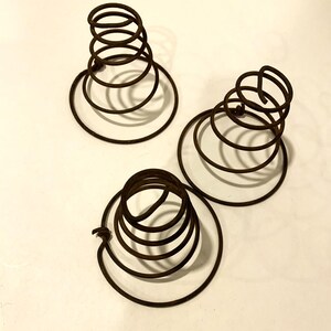 3 Vintage Coiled Bed Springs Rusted Primitive Decor Crafts - 3 1/4" X 3 ...