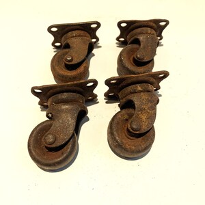 Antique Set of 4 Swivel Metal Casters Surface Mount Flat Base 1 Inch ...
