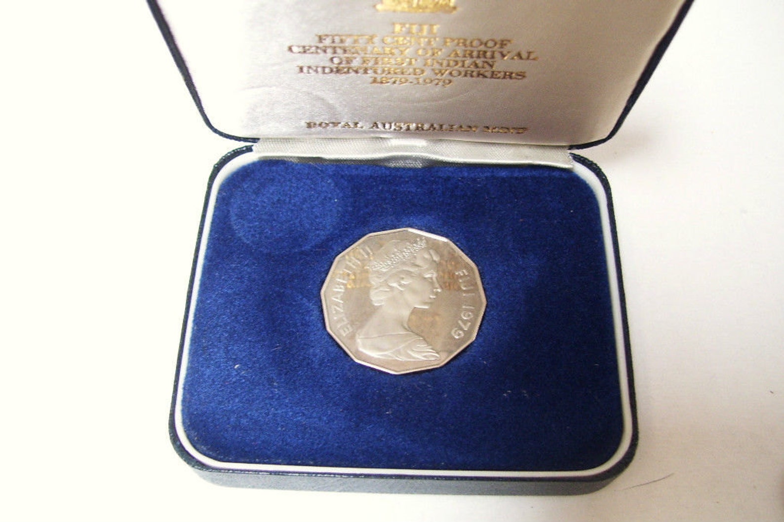 1979 FIJI 50c Proof Coin Commemorative With Gift Box Uncirculated ...