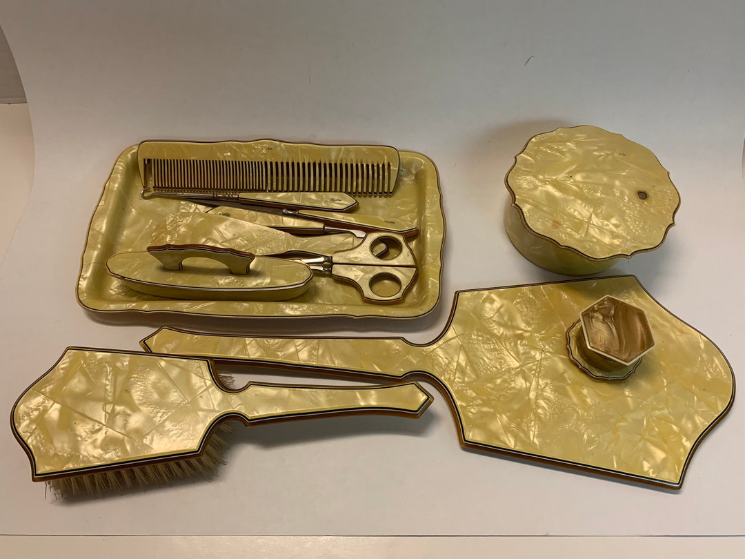 Vintage Art Deco Vanity Set Marbleized Celluloid / Bakelite 11 Piece ...