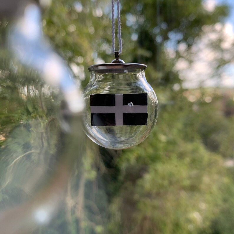 Cornish Flag Chough and Coat of Arms Miniature Hanging Glass - Etsy UK