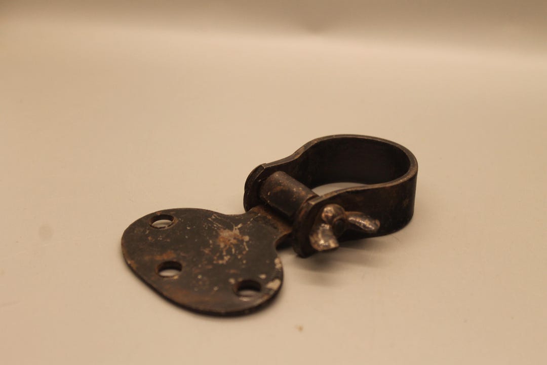 Vintage Cast Iron/metal Latch/hook - Etsy